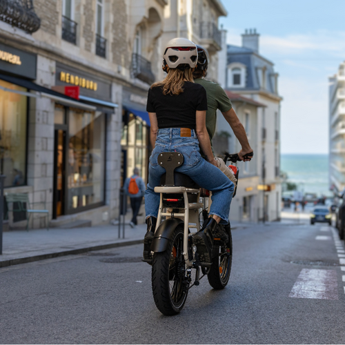 Le meilleur vélo électrique biplace, cargo et compact Elwing Yuvy 2