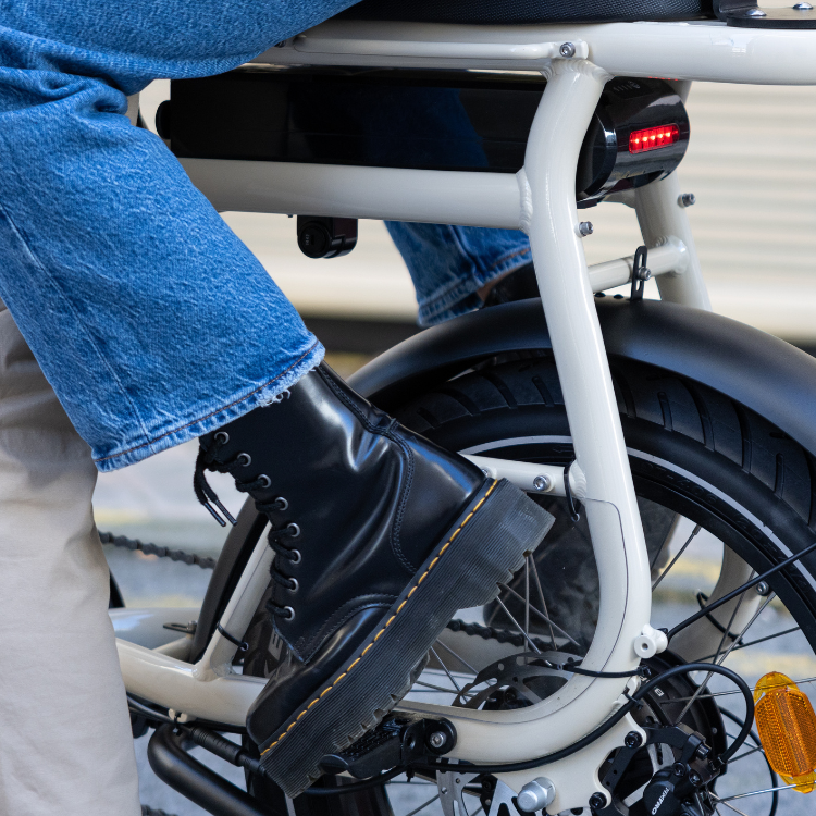 Le meilleur vélo électrique biplace, cargo et compact Elwing Yuvy 2