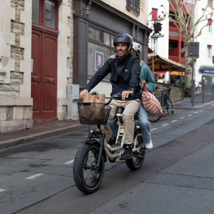 Le meilleur vélo électrique biplace, cargo et compact Elwing Yuvy 2